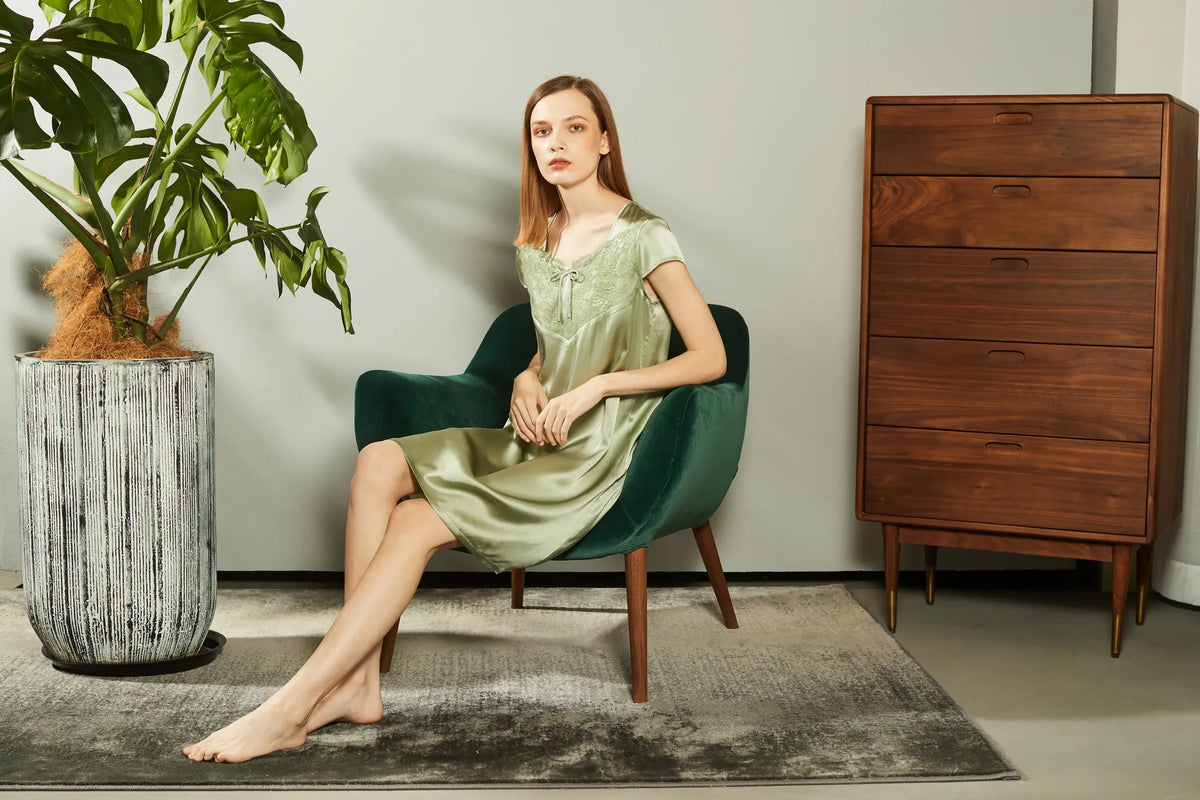 How to Wash Silk Pajamas in a Washing Machine: A Step-by-Step Guide ...