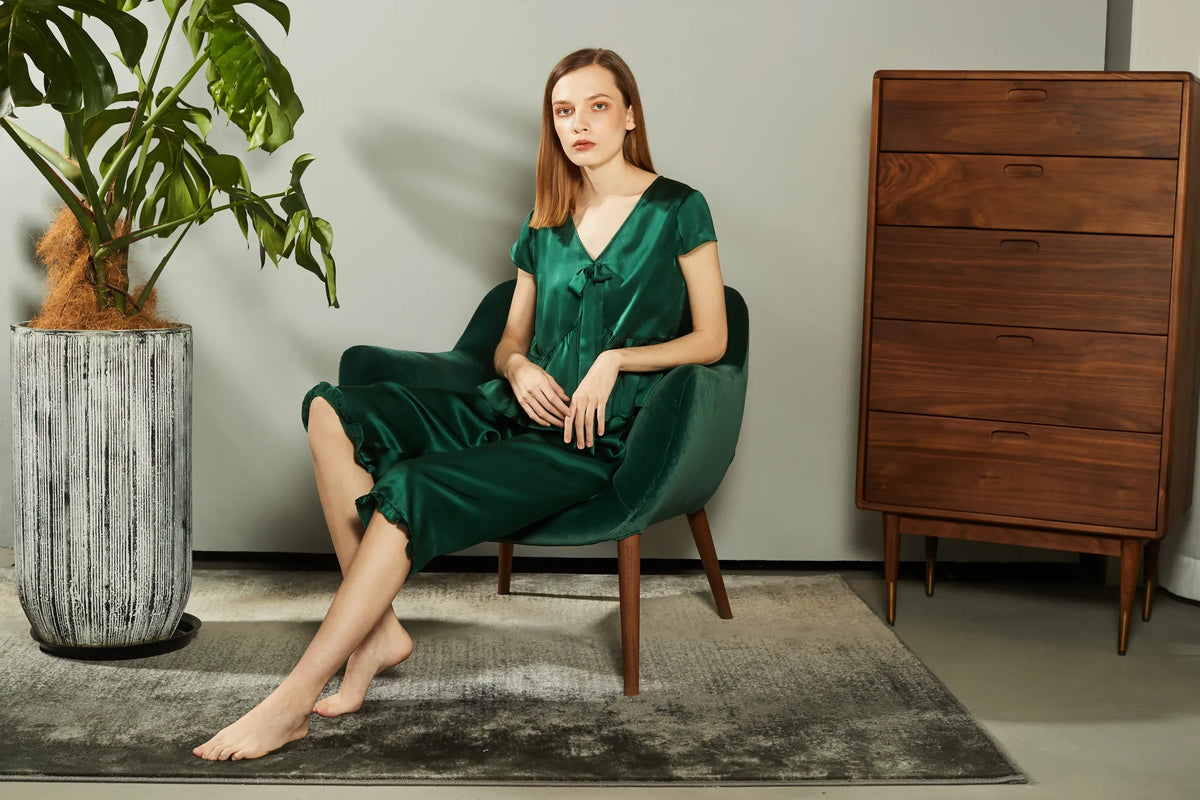 Red Silk Nightgown: The Timeless Elegance of Luxurious Sleepwear– Asilklife